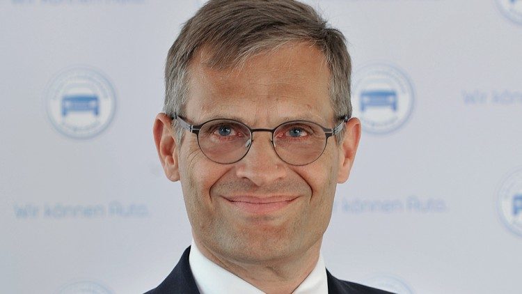 Amtsantritt des neuen ZDK-Hauptgeschäftsführers - DasHandwerk.de – Die ... Amtsantritt des neuen ZDK-Hauptgeschäftsführers - DasHandwerk.de – Die ...